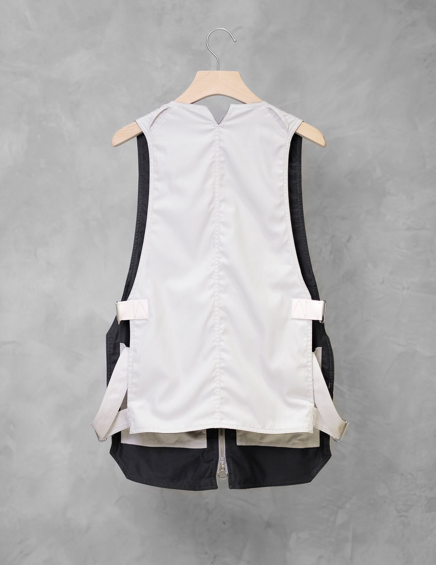 ANEI AN0221-S1308 OVER ZIP VEST 2TONE – hideandseekStore